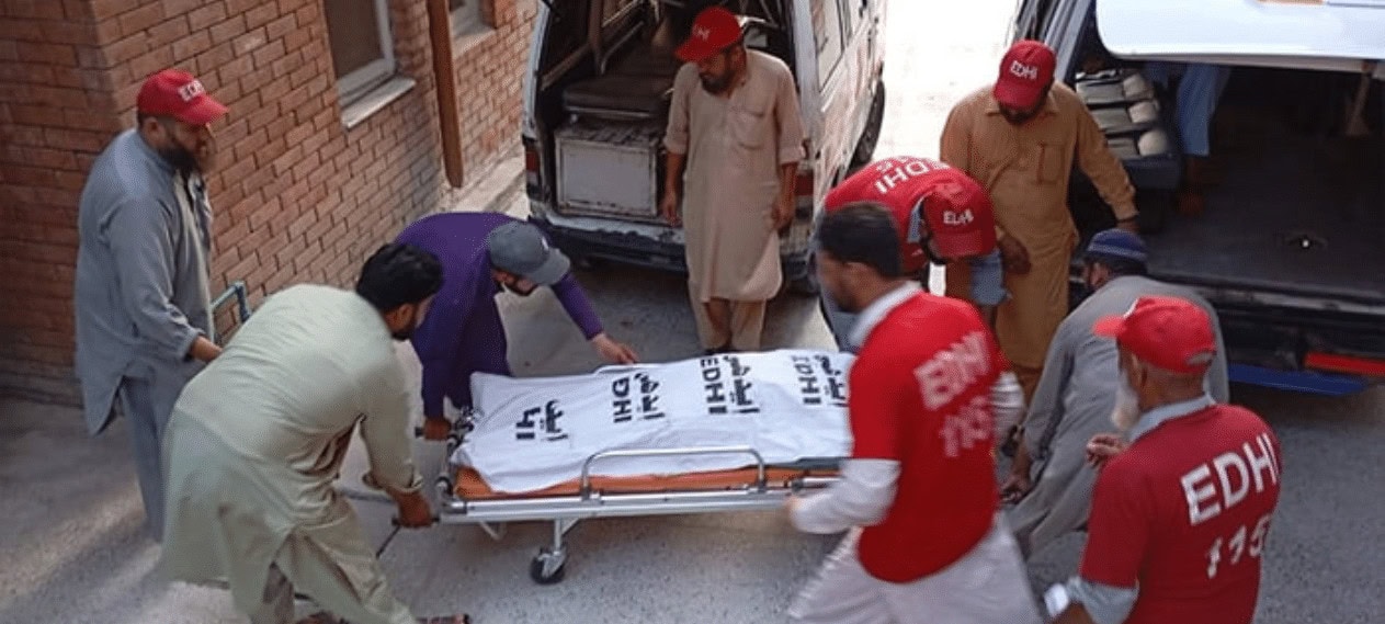 Nine Family Members Shot Dead In Peshawar's Badaber Village - News Guru