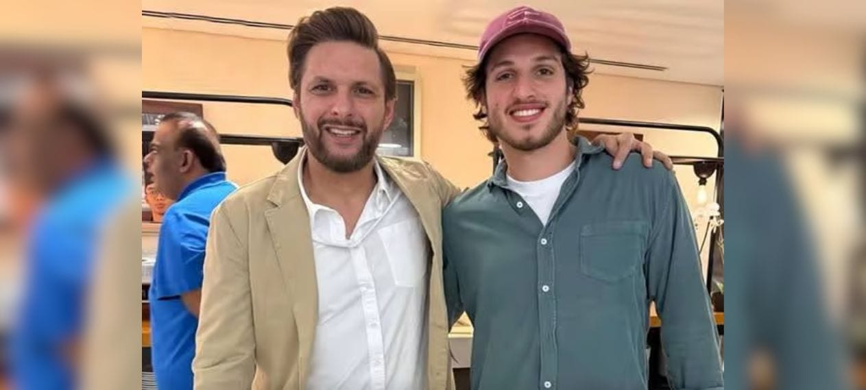 Shahid Afridi And Imran Khan’s Son Kasim's Photo From Dubai Stadium ...