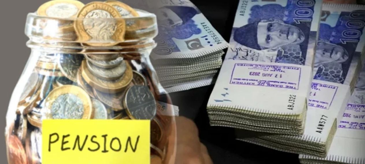 Pension And Salary Can Now Be Drawn Together