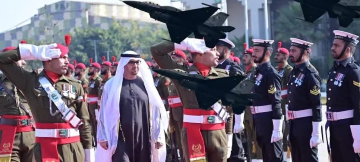 PAF JF-17 Escorts UAE President In Pakistan