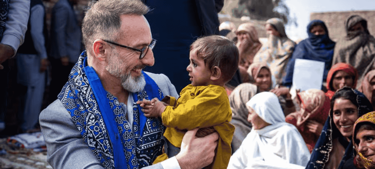Consul General Visits South Punjab For Relief Projects