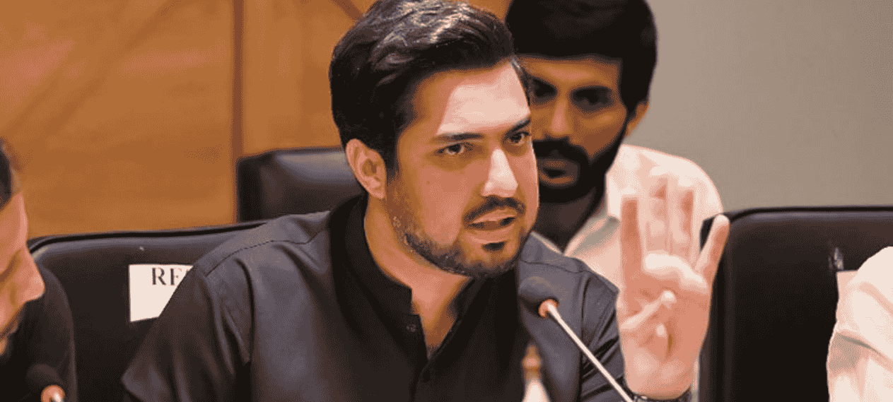 Iqrar-ul-Hassan Quits ARY After 21 Years