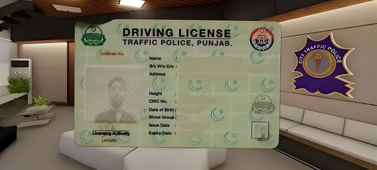 Lahore Expands Driving License Services For Rickshaws